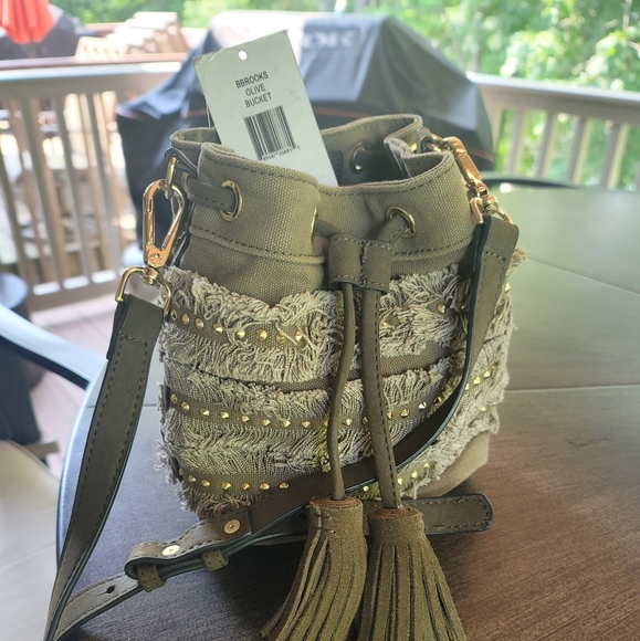 Steve Madden | Bags | Steve Madden Bbrooks Olive Bucket Bag | Poshmark
